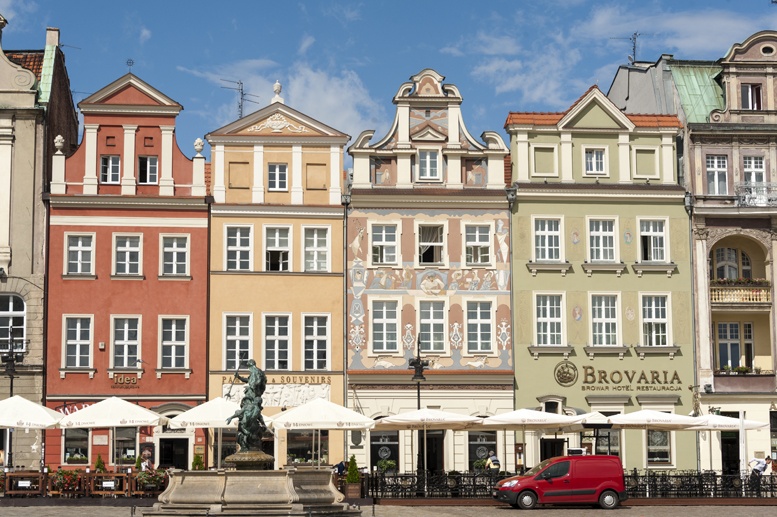 Imperial Castle Poznan and the 20th Century - The Crowded Planet