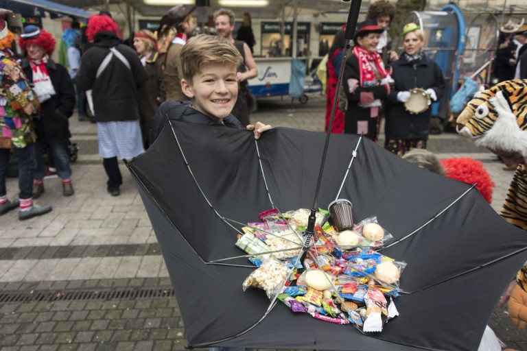 Cologne Carnival - A Practical Guide to have a great time!